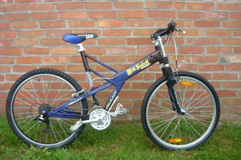 Giant Box Shock Freeride Series Mountain Bike Blue Black Frame ...