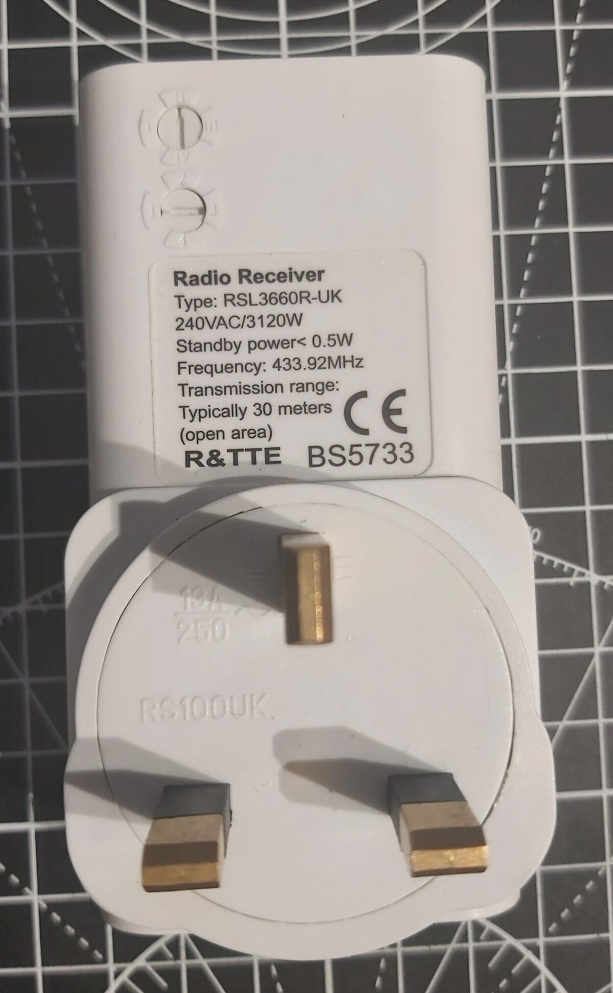 How to Repair a Broken Maplin Radio Receiver RSL3660R-UK | Junglebiscuit